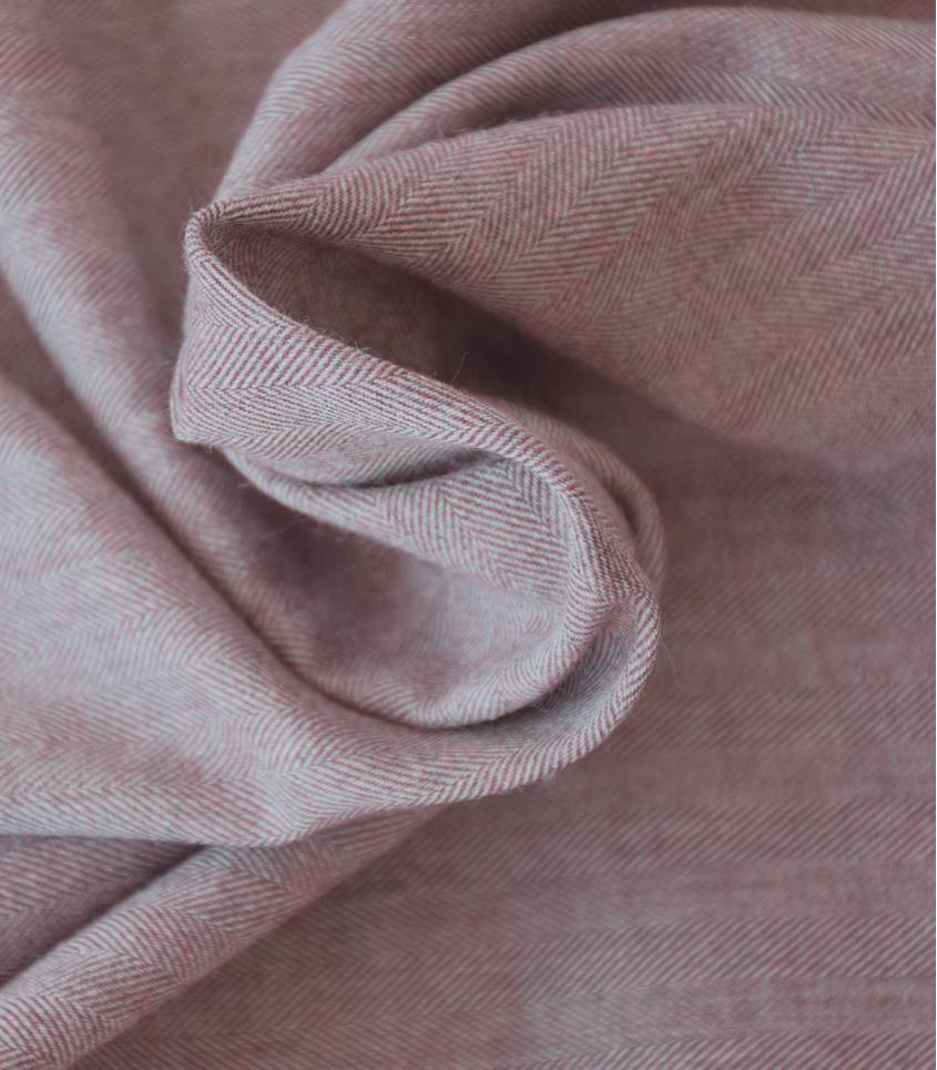 Tissu flanelle de coton Chevron Bordeaux Tissu flanelle de coton Chevron Bordeaux